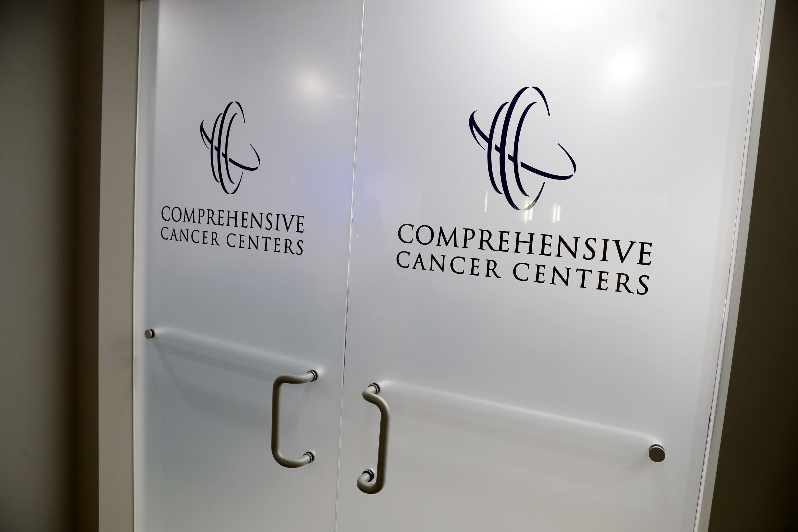 Community Cancer Care | Benefits | Comprehensive Cancer Centers
